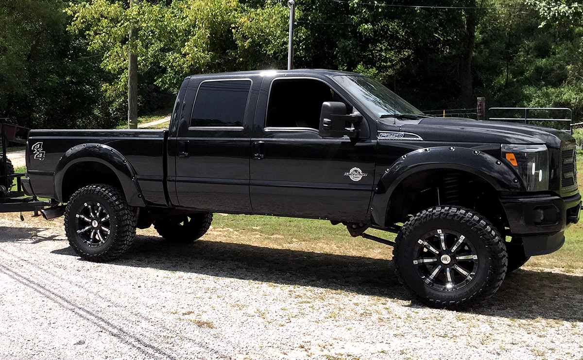 RBP wheels and accessories set off this lifted F250 - AWT Offroad